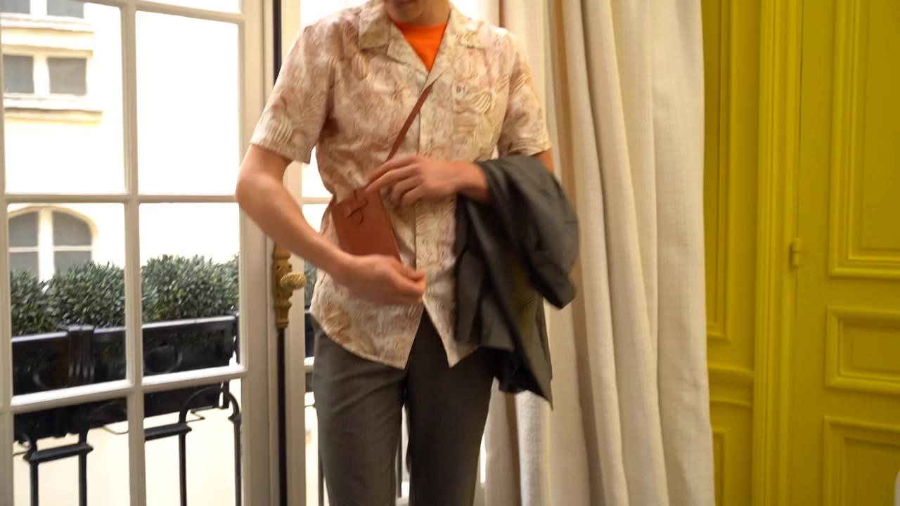 สั่งซื้อสินค้าออนไลน์จาก ELLE_Homme_Official | Shopee Thailand